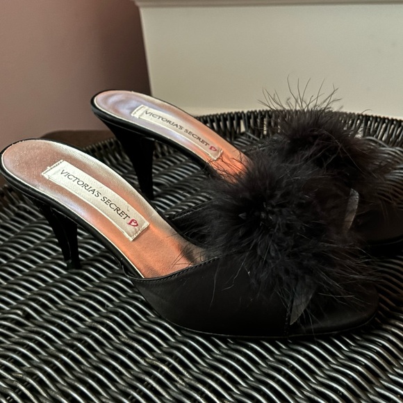 Victoria's Secret | Shoes | Victorias Secret Black Fuzzy Puff Heel ...